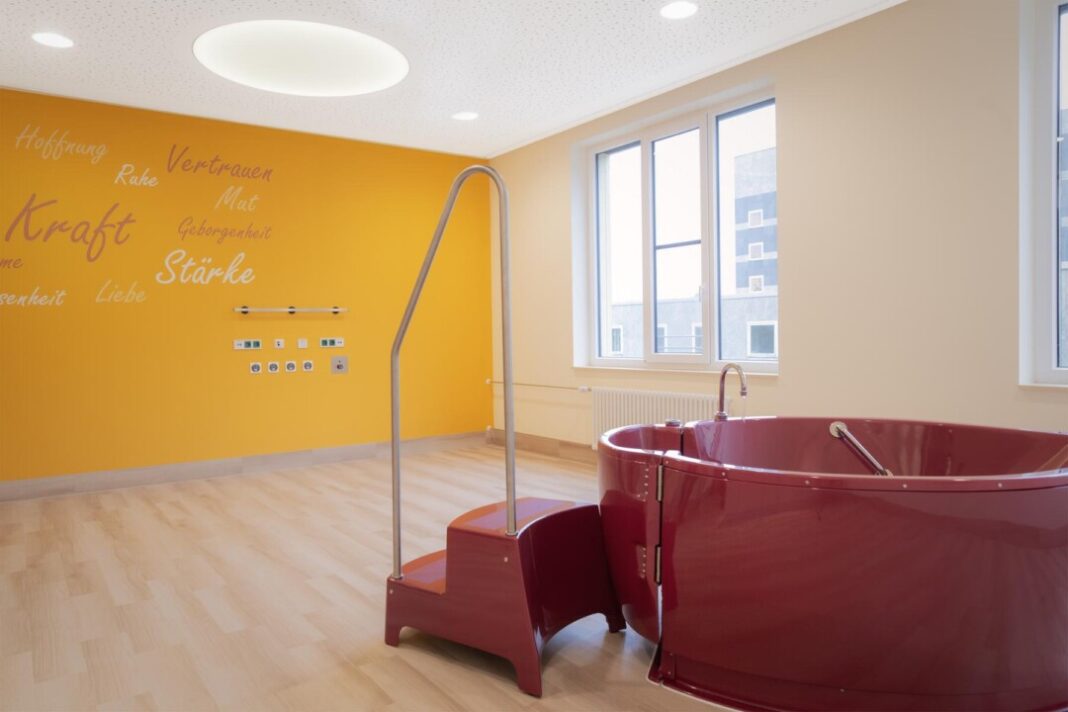 100 Millionen Euro: Neues Klinikum Niederberg eröffnet